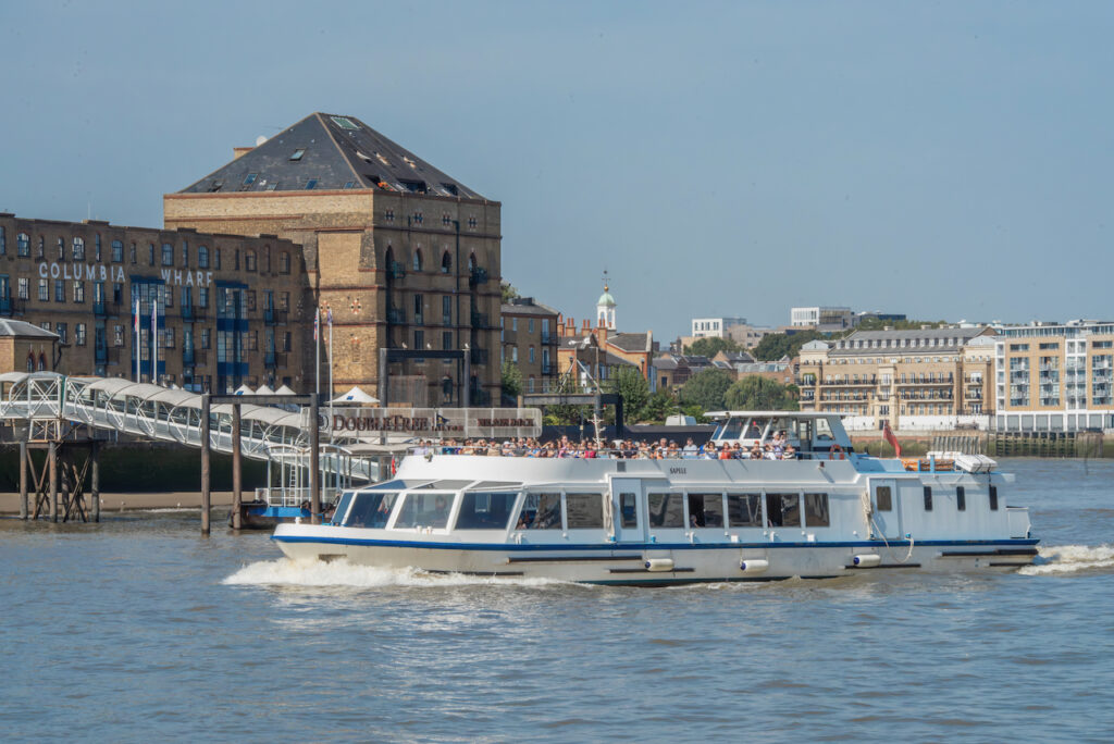 Londoner: Real Meaning - Thames River Sightseeing